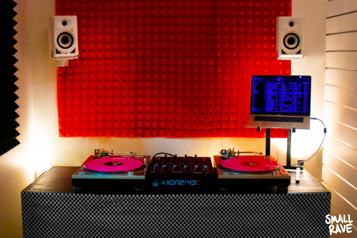 TECHNICS SL-1200 MK5 TURNTABLE FULL PACKAGE – SMALL RAVE