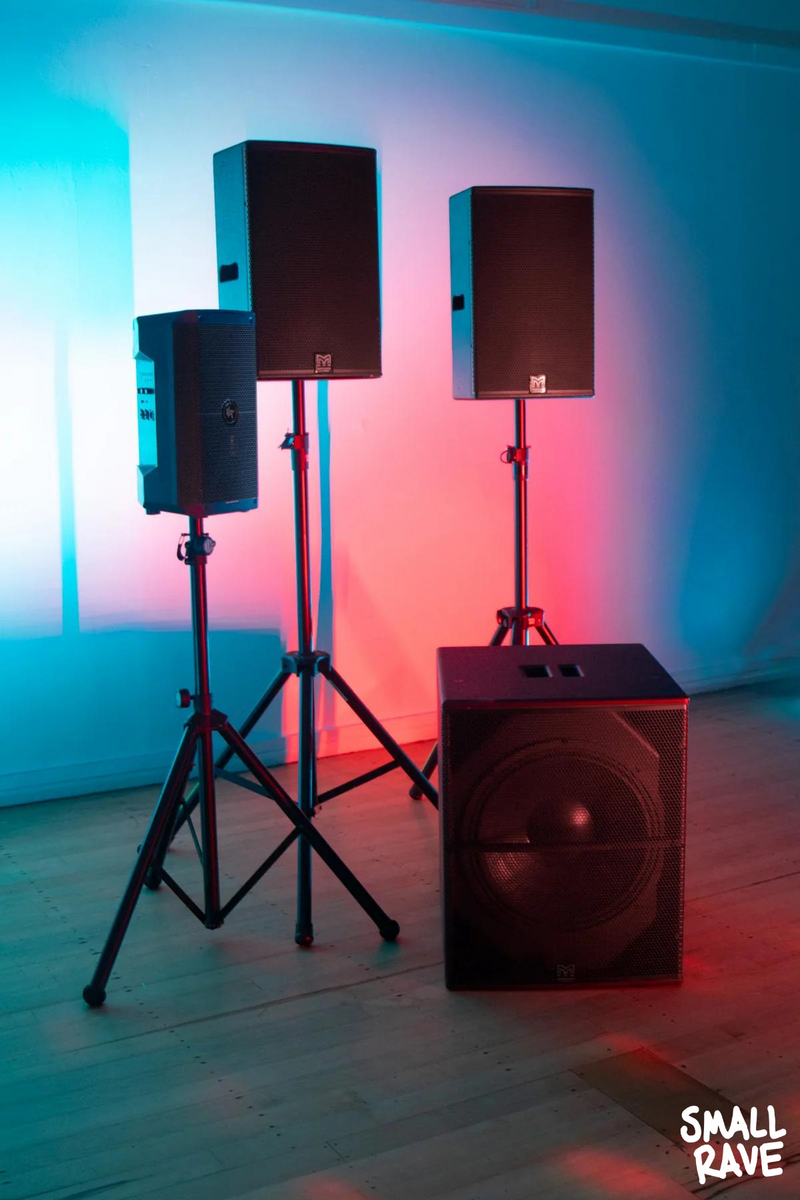 MARTIN AUDIO XP12 POWERED PA SPEAKER – SMALL RAVE